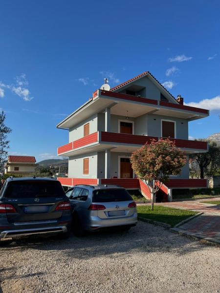 3 Roots Villa - Albania