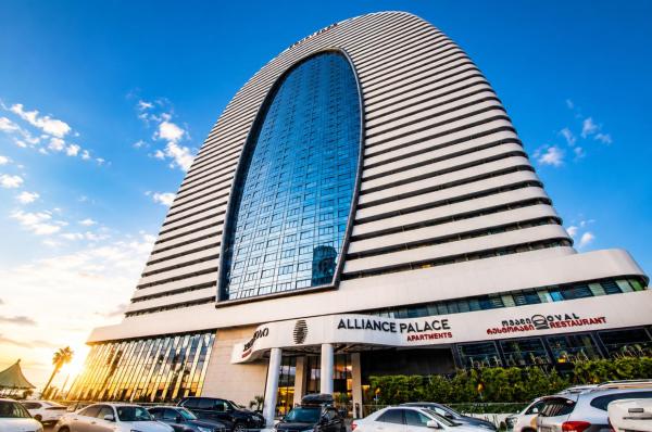 Sunshine Signature Apartments In Alliance Palace - Batumi