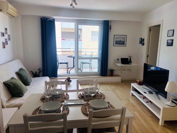 Apartamento Luminoso Con Parking A 250 M De Playa Y Centro -