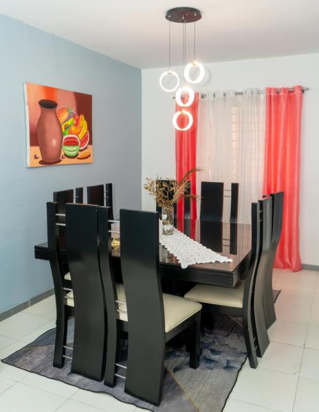 3 Dormitorios Y Confortable Apartamento - Santo Domingo