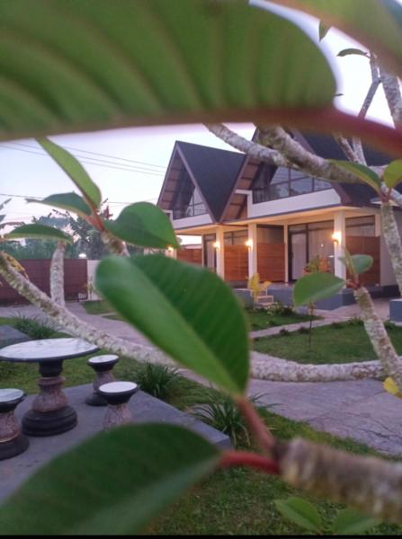 Puri Gajah Homestay And Villas - Munduk