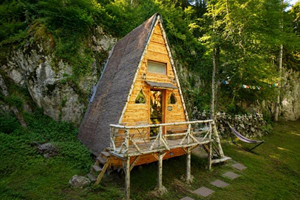 D'tente Sky Lodge Chalet En Ariège Insolite Avec Vue Montagne, Calme, Nature Et Ciel éToilé - Ariège