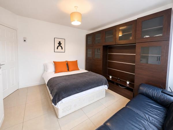 Hanger Lane & Ealing Hububb Stay - Harrow
