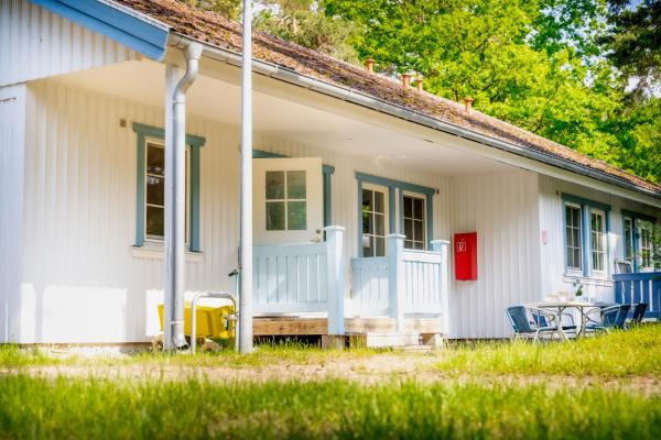 Feriendorf Boltenhagen In Direkter Strandlage, Gemütliche Schwedenhäuser Im Kiefernwald, Sauna, Verpflegung Zubuchbar & Ideal Für Familien & Hunde - Wismar