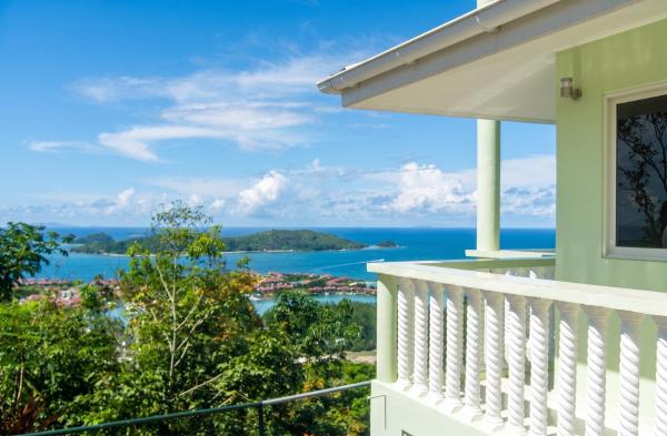 Elegant Villa With Sea View In Victoria - Mahé
