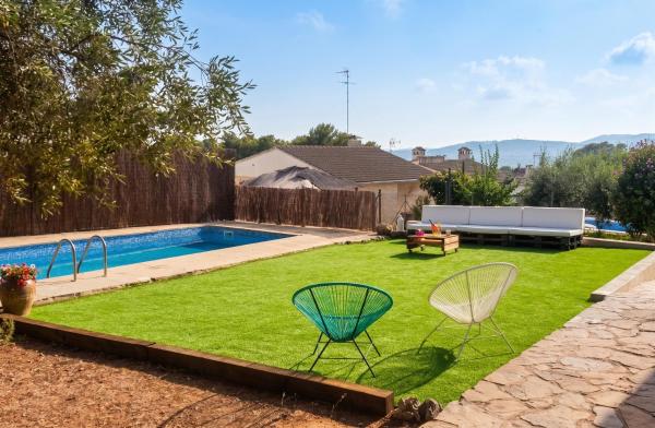 Charming Villa In El Vendrell + Pool - Comarruga