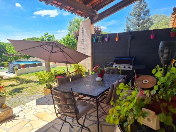 Maison De Charme à Autignac Avec Vue Sur Jardin Et Montagne - Bédarieux