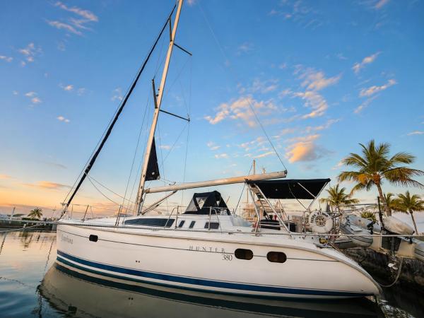 Elegant Sailboat Stay - Caribe