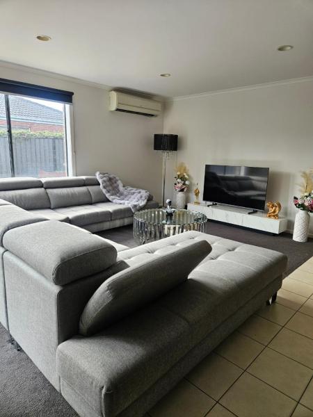 Charming 3br Getaway Spacious & Relaxing - Werribee