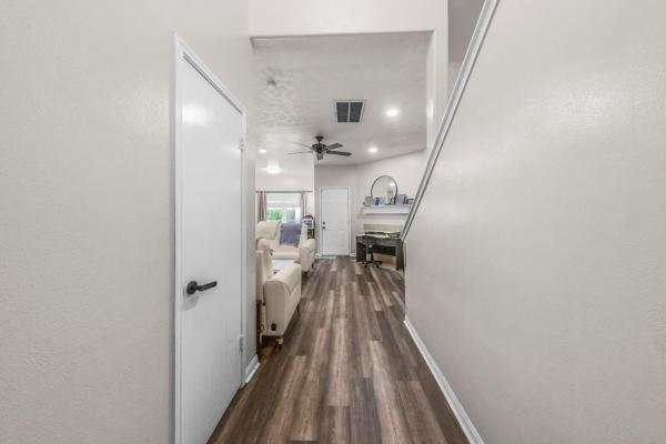 Ile Ayo - Private Bedrooms With Shared Bathroom In Co-living Home - Sugar Land, TX
