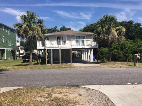 Surfside Beach/ Capt. Jacks ~50 Ft From Beach 3br/3ba - Surfside Beach, SC