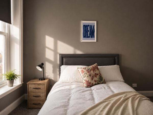 Gorgeous 6 Bdr House - Sleeps 12 - Great Location - Dundee