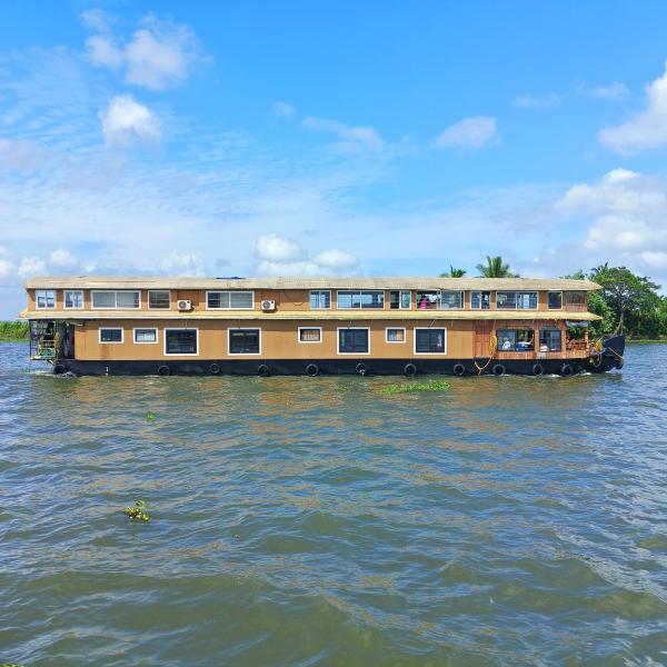 Navora Houseboats - Alappuzha