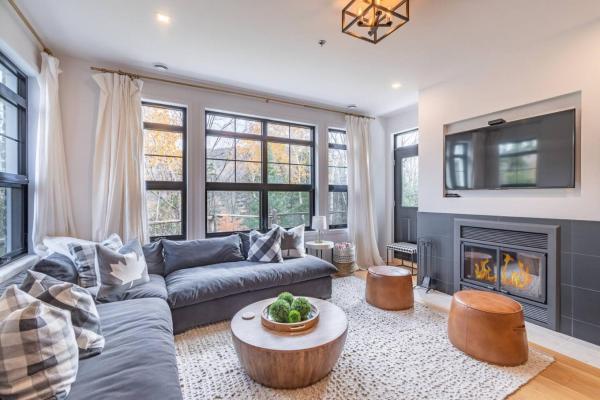 Tremblant Prestige - Les Eaux 215-6 - Laurentides