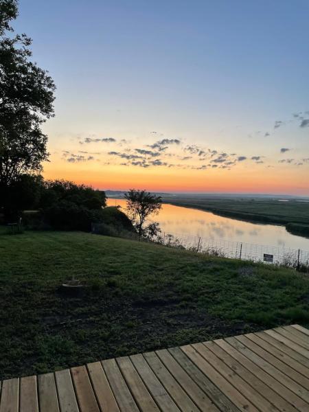 Bluffs Bend Retreat - Niobrara State Park, Niobrara