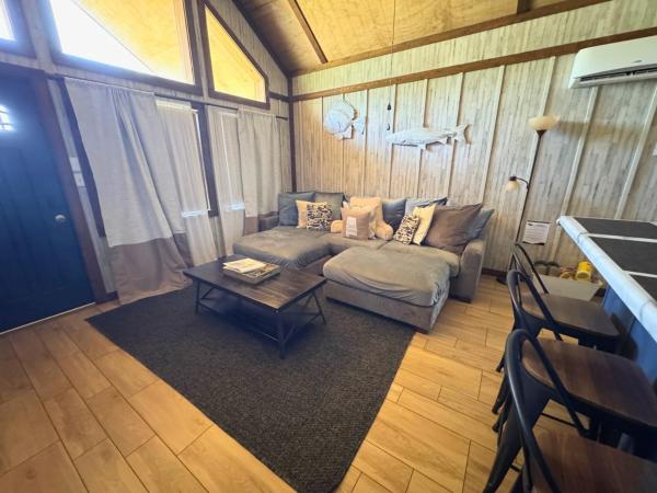 Twin Cabins Lake Guntersville | Pet Friendly | Fenced Yard | Boat Parking - Vip Retreat - Guntersville, AL
