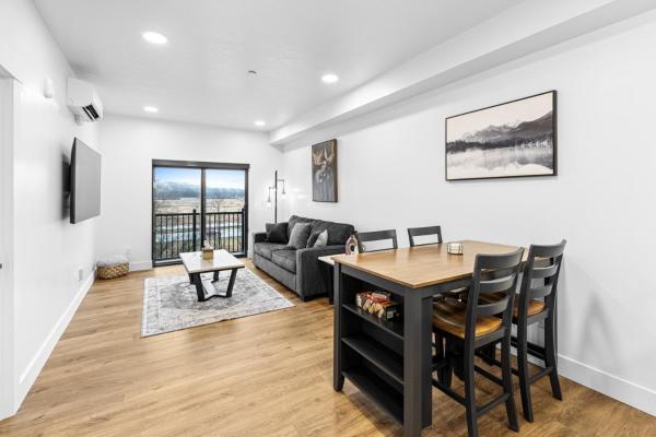 Airport Access With Stunning View A103 - Juneau, AK