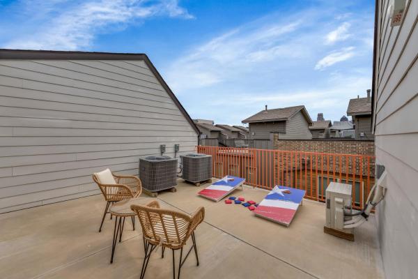 Rl Dallas J4 - Dallas, TX