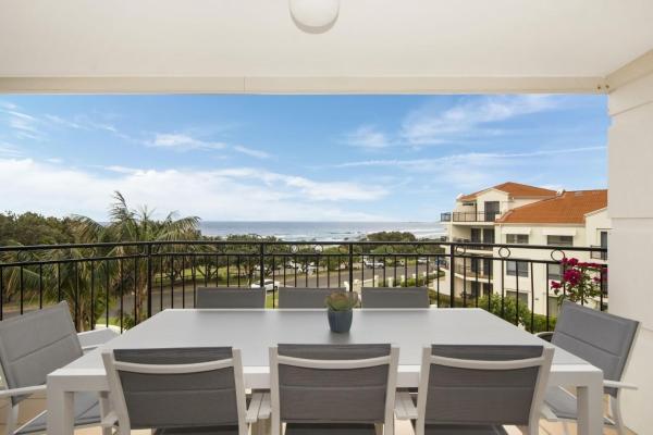 Breakers Unit 2 12- Ocean Views - Stone Real Estate Yamba - Yamba