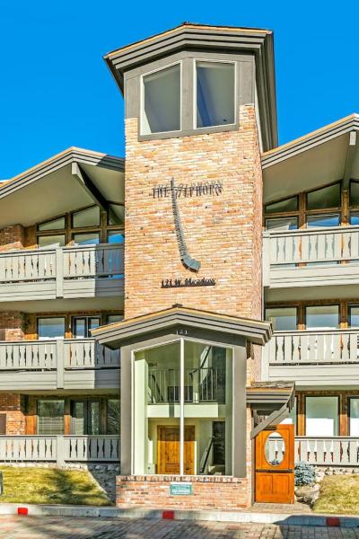 Vail Luxury Condo 2 Bed 2 Bath Mtn Views - Vail, CO