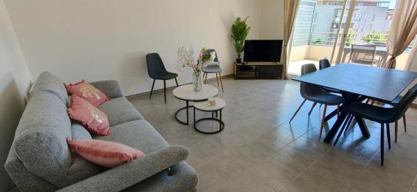 Newly Renovated Apartment With Pool And Terrace - Saint-Aygulf