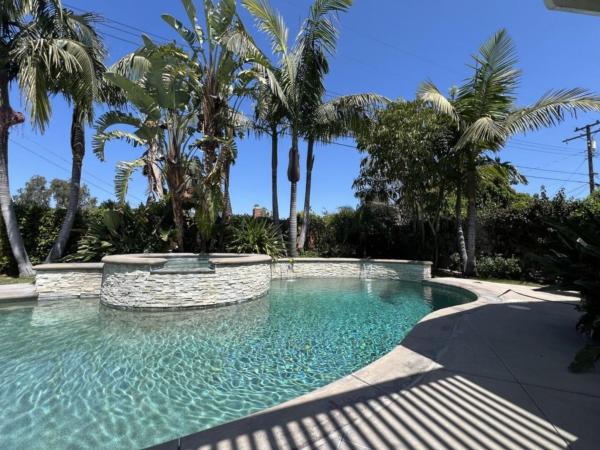 Swanky 5 Bedroom 45 Bath Home (3 Master Suites) - Anaheim, CA