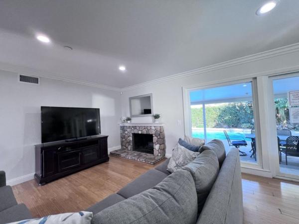 5 Bedroom 4 Bath Pool Home Near Disney - Yorba Linda, CA