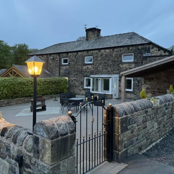 Smithills Farm Holiday Cottage - Bolton, UK