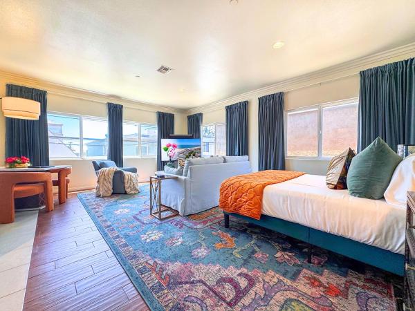 Rooftop Deck W/ 180° Ocean Views - Long Beach, CA