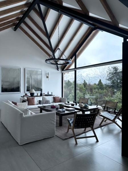 Imponente Casa En Arelauquen Golf & Country Club - Bariloche