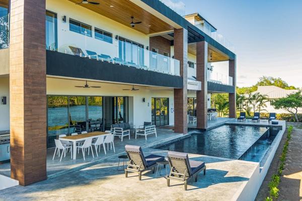 Villa Laguna At Beyond The Blue - Belize