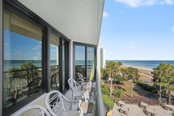 1 Br Oceanfront Pet Friendly Fall Upgrades! - Garden City, SC