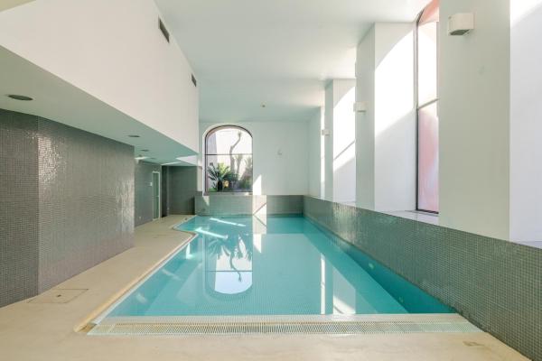 Stylish Open-plan Flat With Swimming Pool By Hostwise - Porto