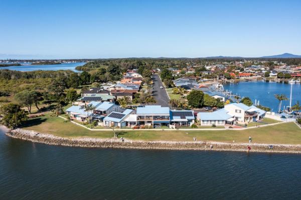 Peninsula Court 5- River Front- Stone Real Estate Yamba - Maclean