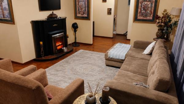 Cozy Room With Wifi In Beautiful Home - East London