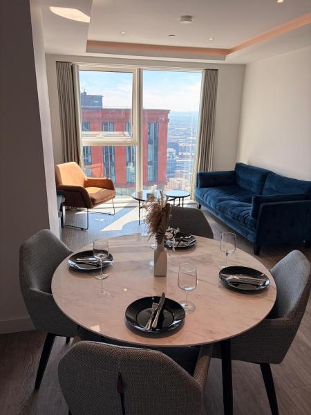 Manchester City Centre - Skyline View Apartments - Oldham
