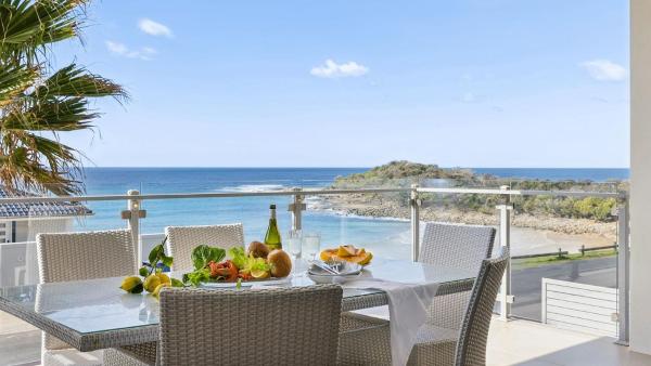 White Sails 2 - Timeless Coastal Elegance With Pool & Ocean Views - Holiday Yamba - Yamba
