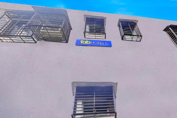 Fabhotel Stay Land Plus - Mumbaj