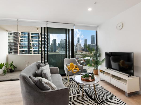 Convenient To All Urban Living By Private Host - Salisbury