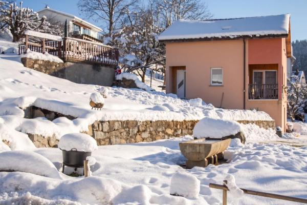 Maison Spacieuse Près De Gérardmer Avec Vue Sur Le Lac - Alperna