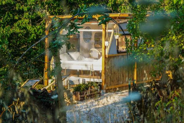 Cherry Tree Caravan - Portugal