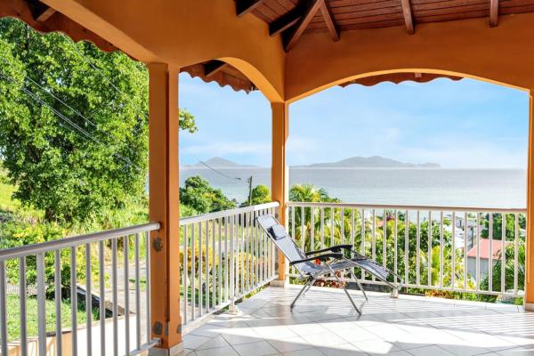 Maison Charmante Avec Vue Sur La Mer Et La Montagne à Trois-rivières - Guadeloupe