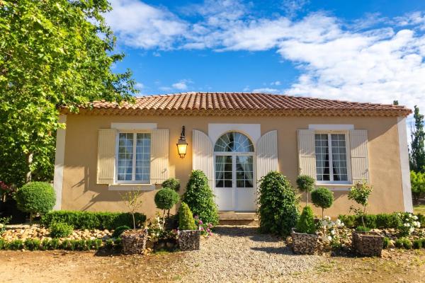 Maison Accueillante à Arles - Jardin, Parking Privé - Arles, France