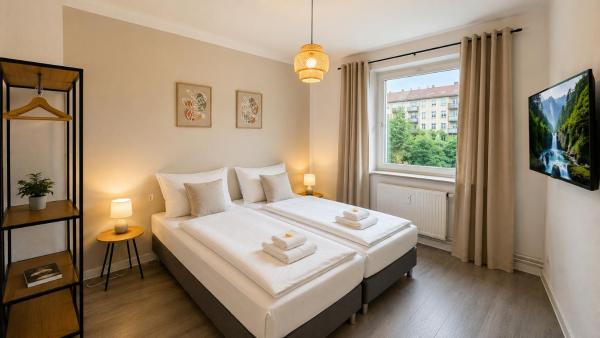 Zentrales Apartment Mit 4 Einzelbetten, Wifi, Smart Tv, Küche, Balkon, Wohnzimmer, Nur 200m Vom Bahnhof - Harz