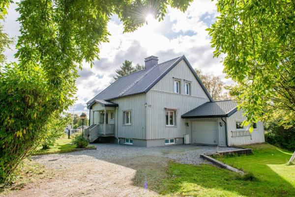 Villa Pionen Near Höga Kustenörnsköldsvik - Szwecja