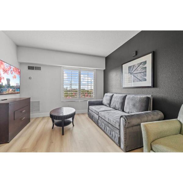 Pool View Suite Near Universal For 6 - Winter Garden, FL
