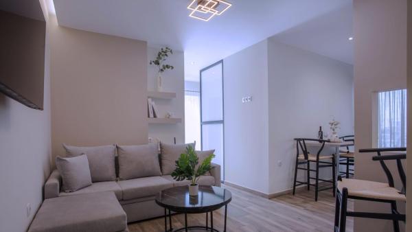 Orelia Suite 3 - Marmari
