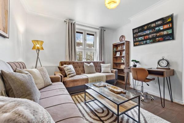 Central Ldn Spacious Apartment Sleeps 8 & Parking! Nine Elms - Leyton