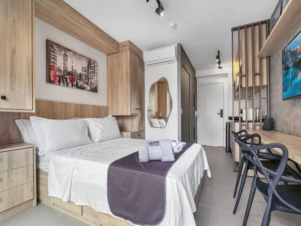 Studio - Cozinha - Moderno - Coworking - Varanda - Liberdade