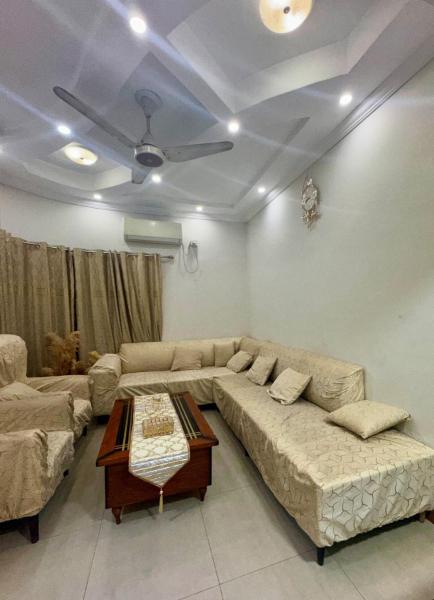 Room Apartment For Couples Family Lahore - Lahore